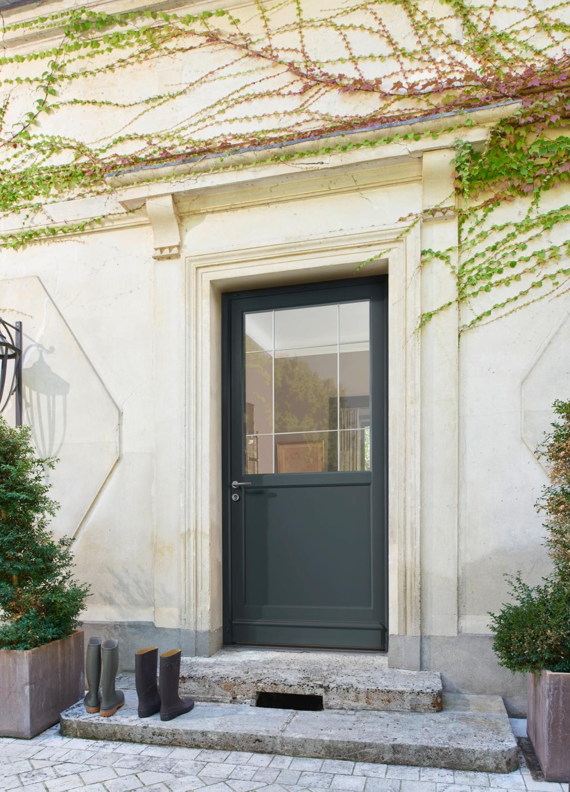 Pourquoi choisir ses portes d’entrée en PVC ?- Lapeyre